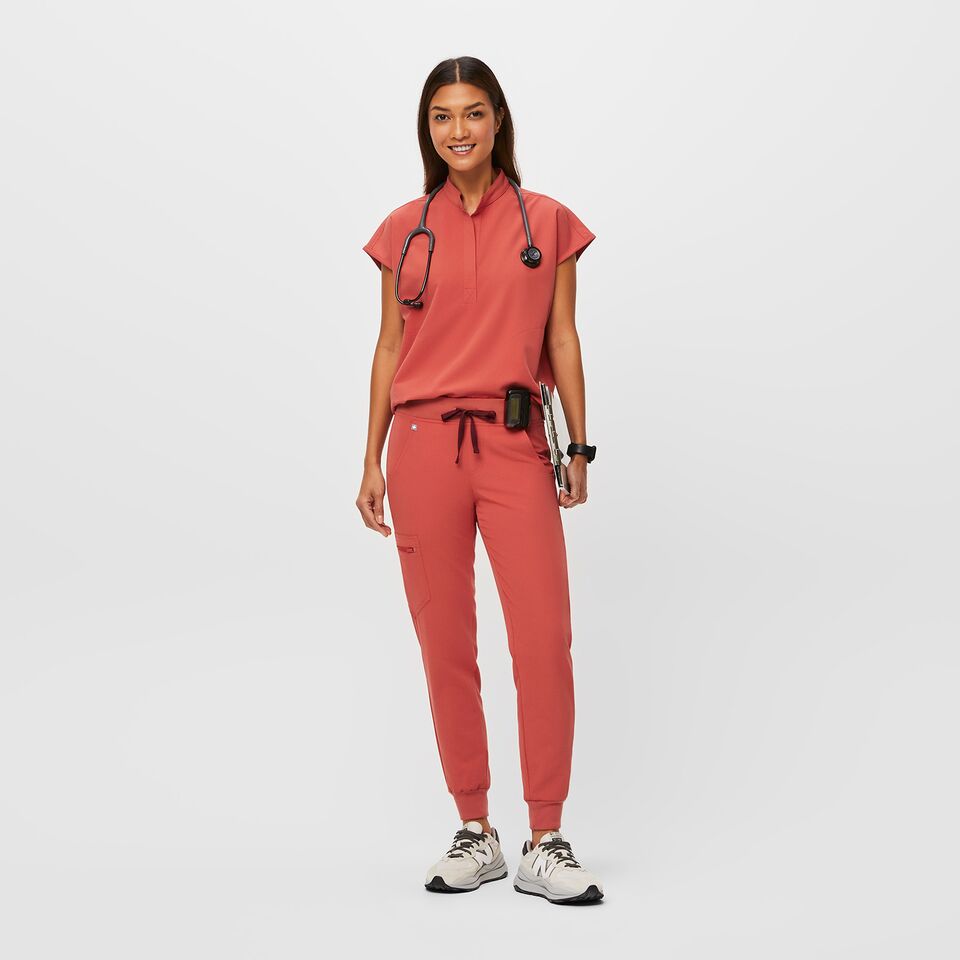 Women's Rafaela Oversized Scrub Top™ - Clay · FIGS