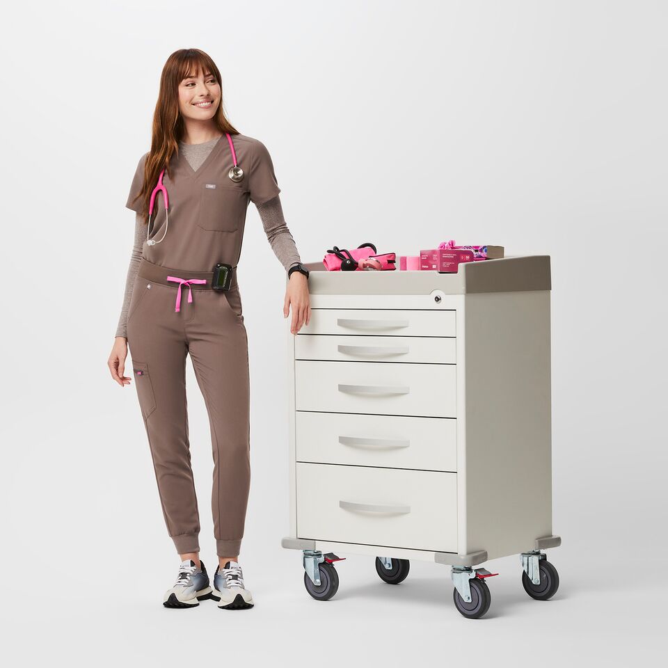 Women's Zamora™ Jogger Scrub Pants - Smokey Taupe · FIGS